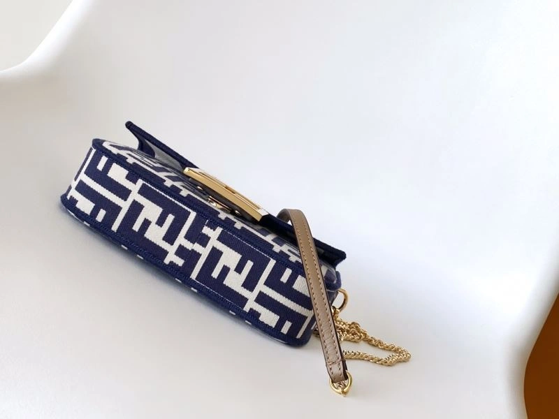 Top match Fendi Baguette Bags
