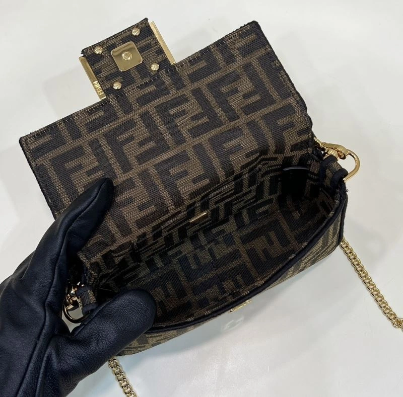 1:1 copy Fendi Baguette Bags
