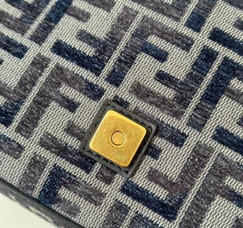 Inexpensive Fendi Baguette Bags