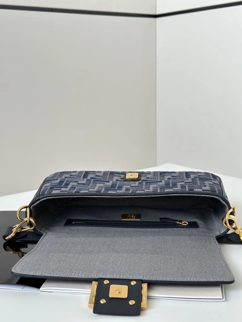 Inexpensive Fendi Baguette Bags