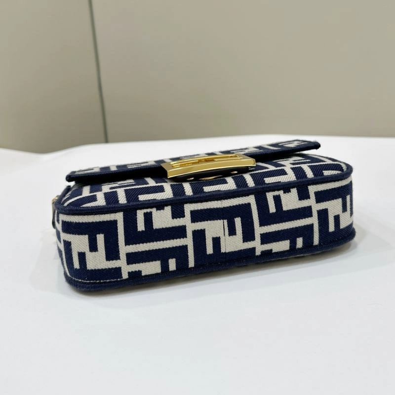 1:1 copy Fendi Baguette Bags