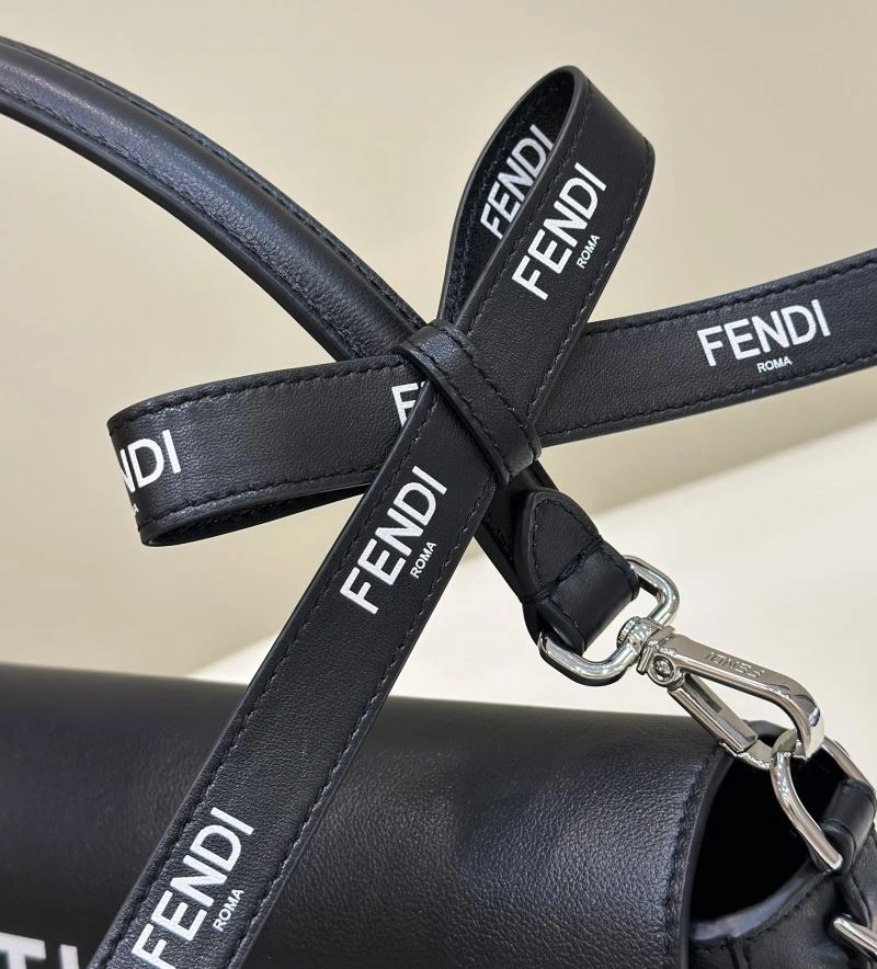 Low-cost Fendi Baguette Bags