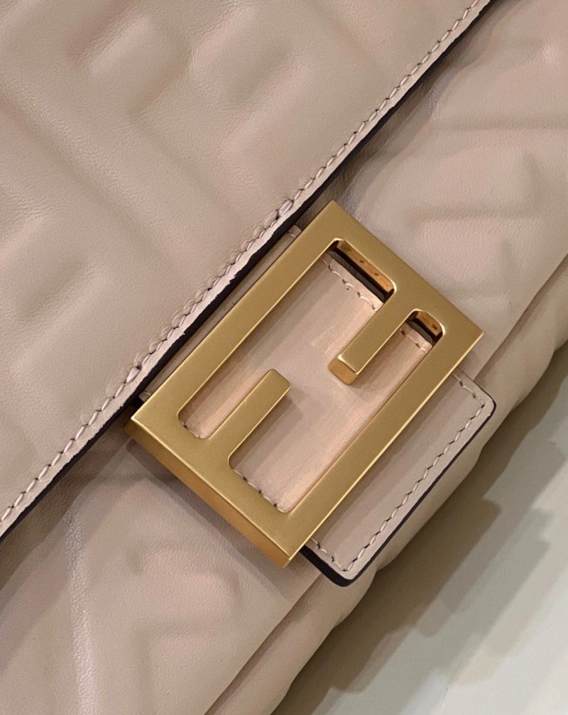 Low-cost Fendi Baguette Bags