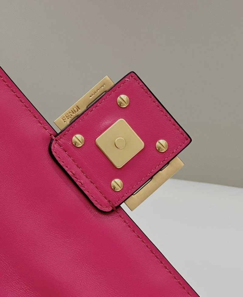 Bargain Fendi Baguette Bags