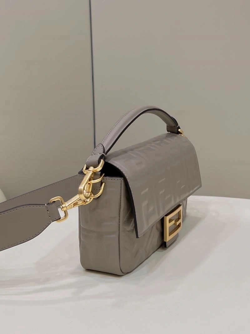 Top match Fendi Baguette Bags