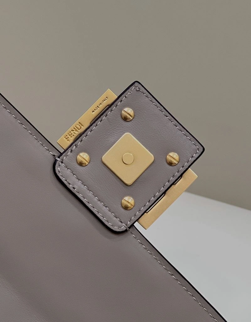 Top match Fendi Baguette Bags