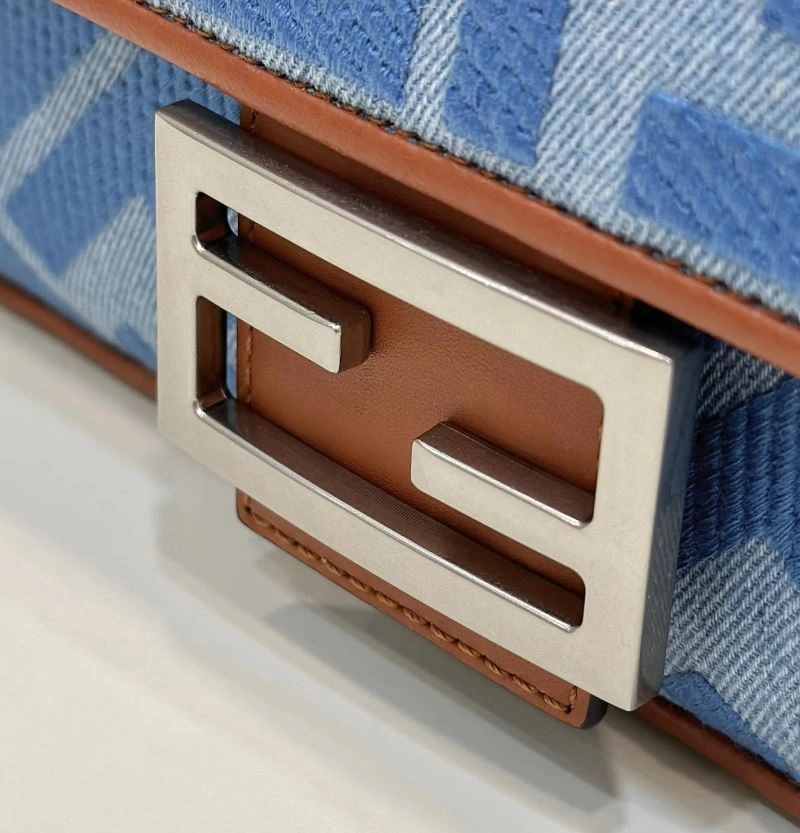 1:1 copy Fendi Baguette Bags