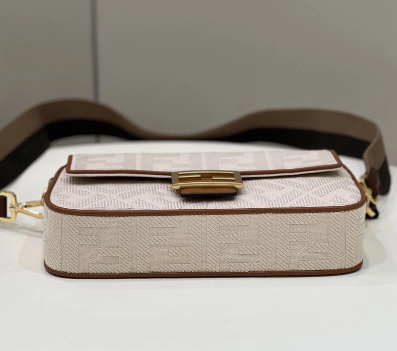 Inexpensive Fendi Baguette Bags