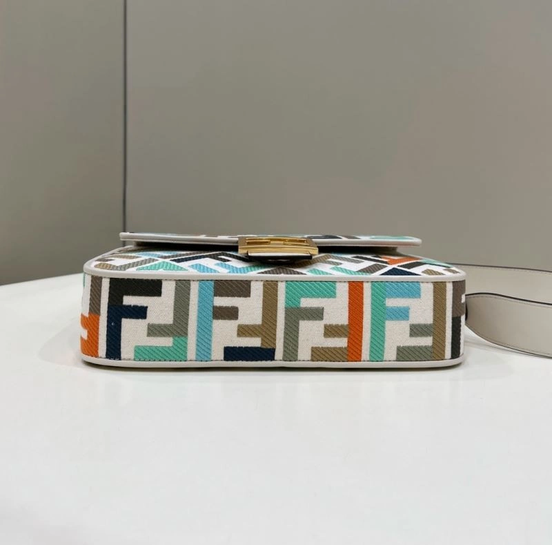 Low-cost Fendi Baguette Bags