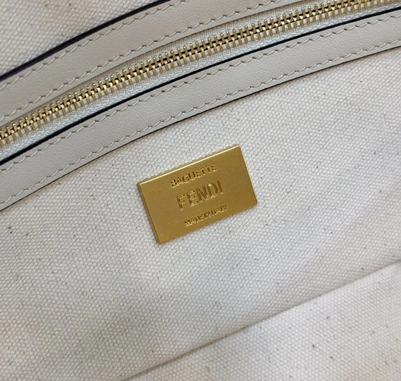 Low-cost Fendi Baguette Bags