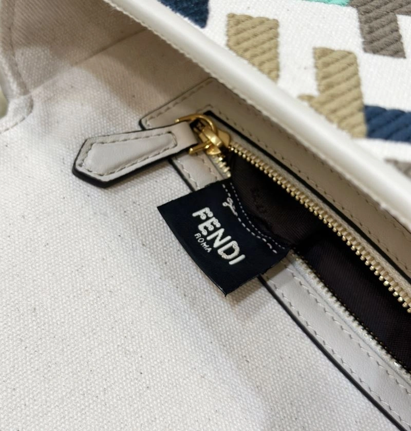 Low-cost Fendi Baguette Bags