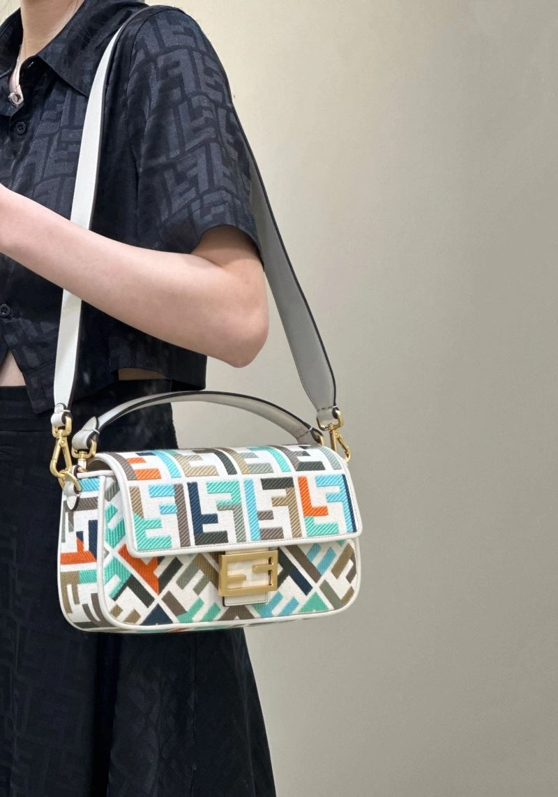 Low-cost Fendi Baguette Bags