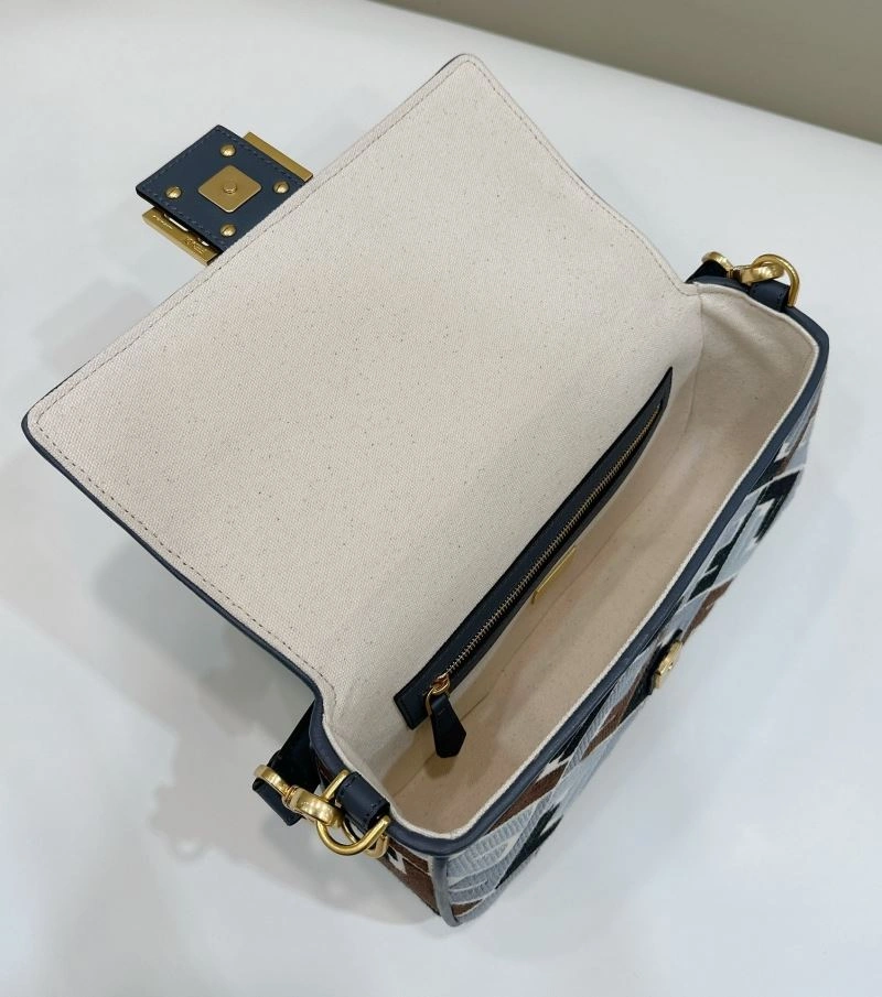 High fidelity Fendi Baguette Bags