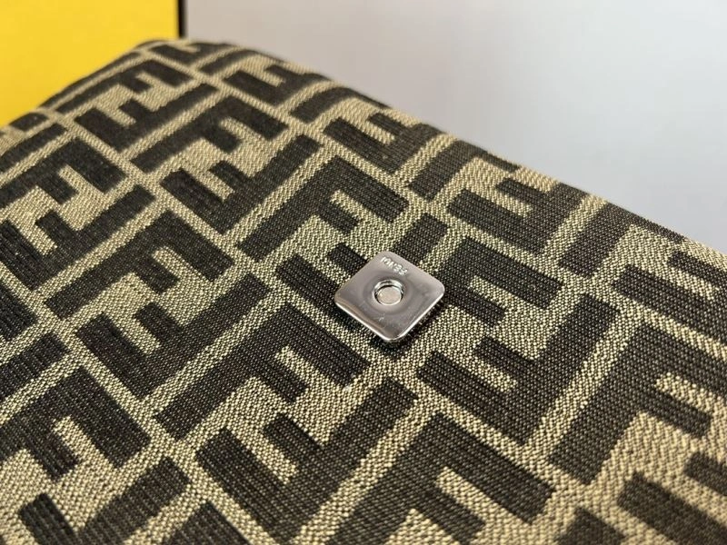 Inexpensive Fendi Baguette Bags