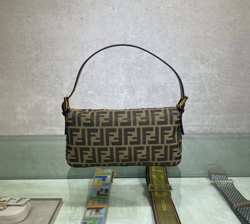 Top match Fendi Baguette Bags