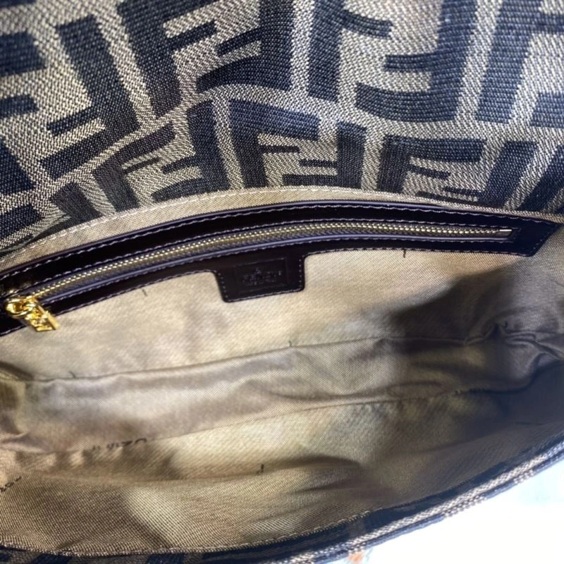 Top match Fendi Baguette Bags