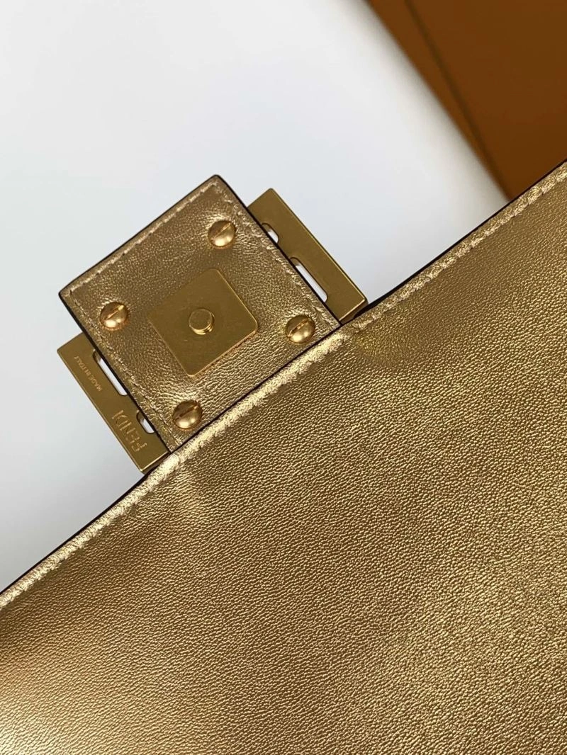 Low-cost Fendi Baguette Bags