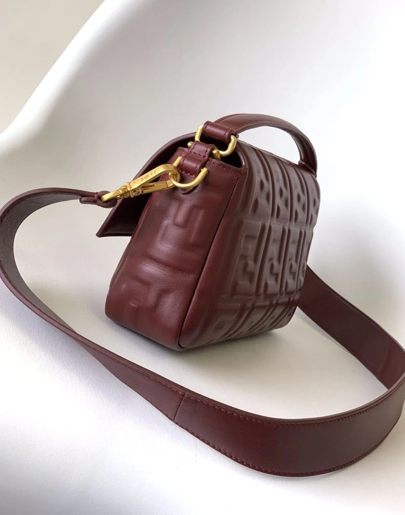 Top mirror Fendi Baguette Bags