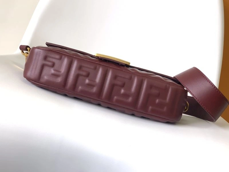 Top mirror Fendi Baguette Bags