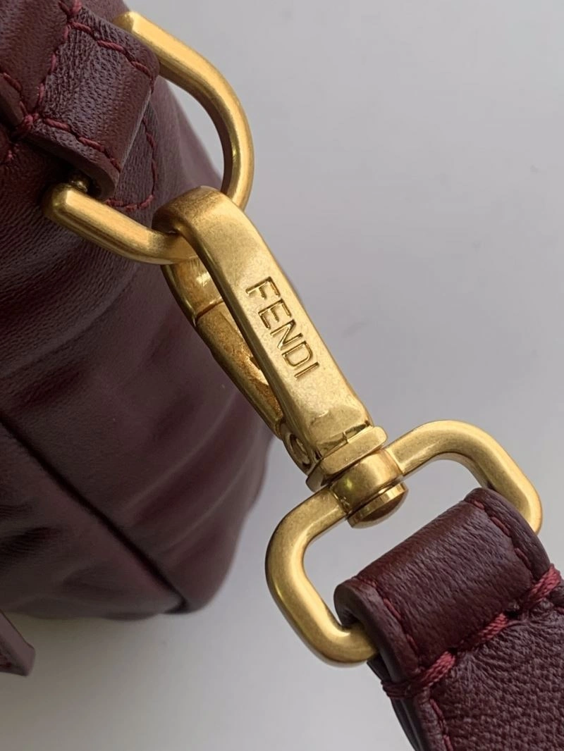 Top mirror Fendi Baguette Bags