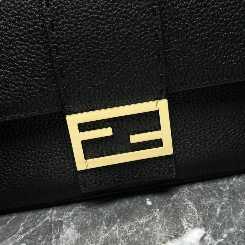Top match Fendi Baguette Bags