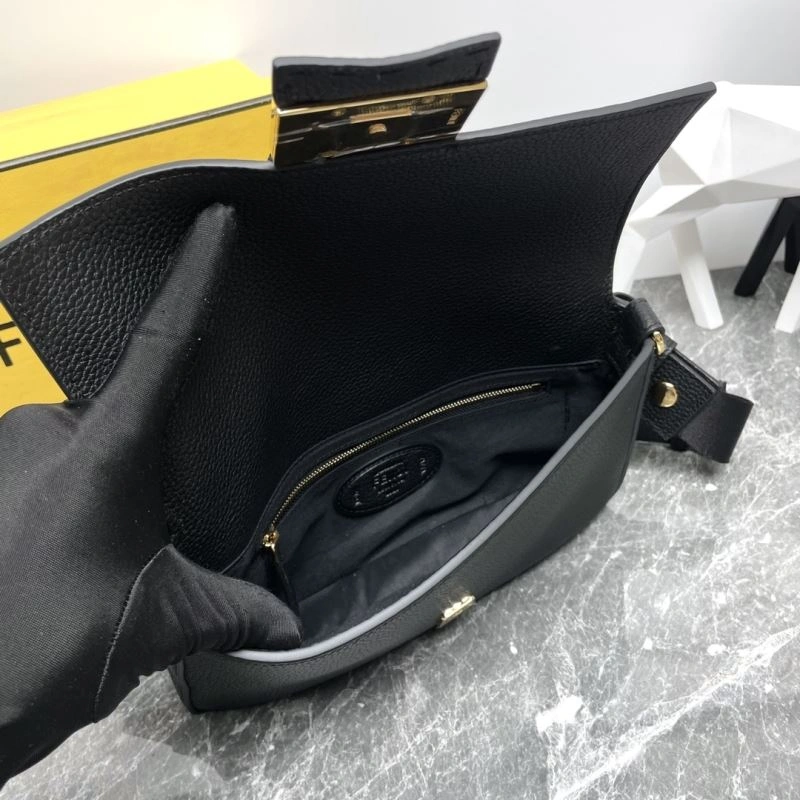 Top match Fendi Baguette Bags