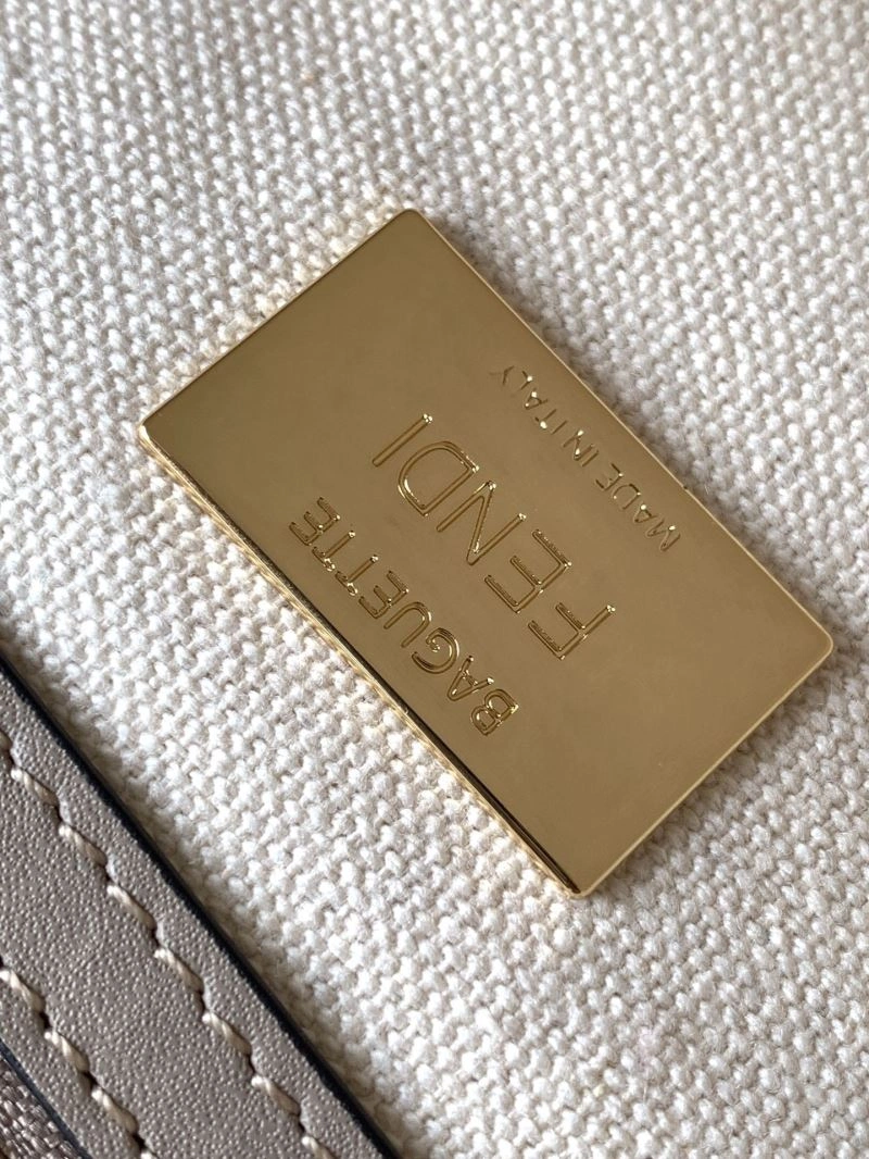 Low-cost Fendi Baguette Bags