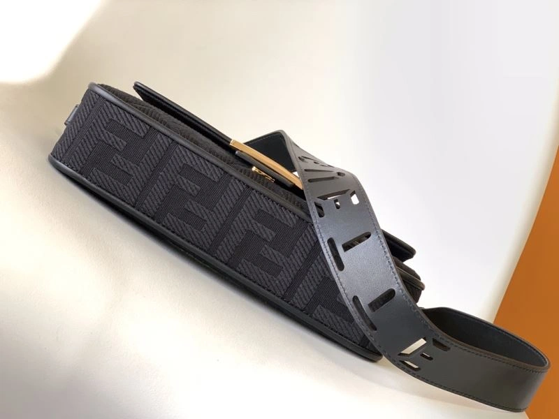Low-cost Fendi Baguette Bags