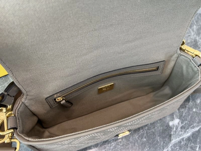 Top match Fendi Baguette Bags