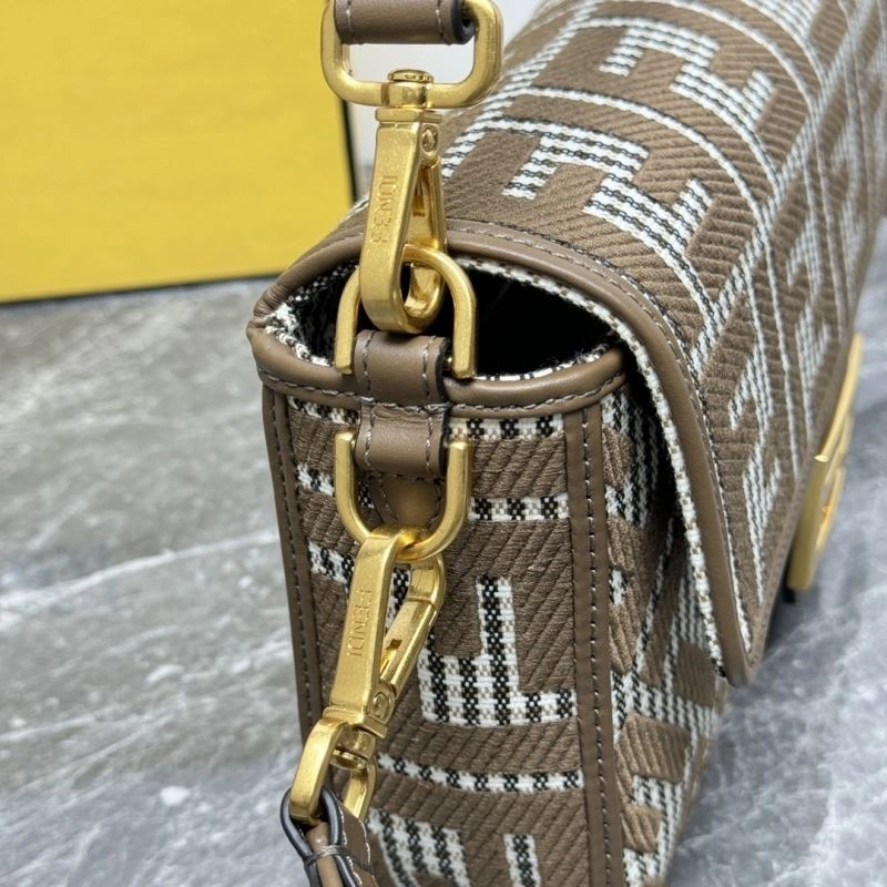 Inexpensive Fendi Baguette Bags