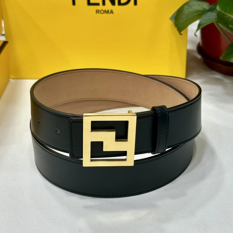 Low-cost Fendi Belts