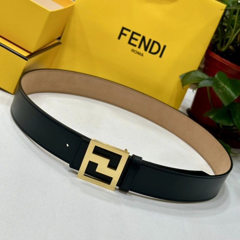 Low-cost Fendi Belts