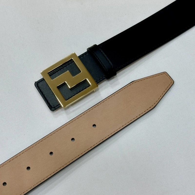 Low-cost Fendi Belts