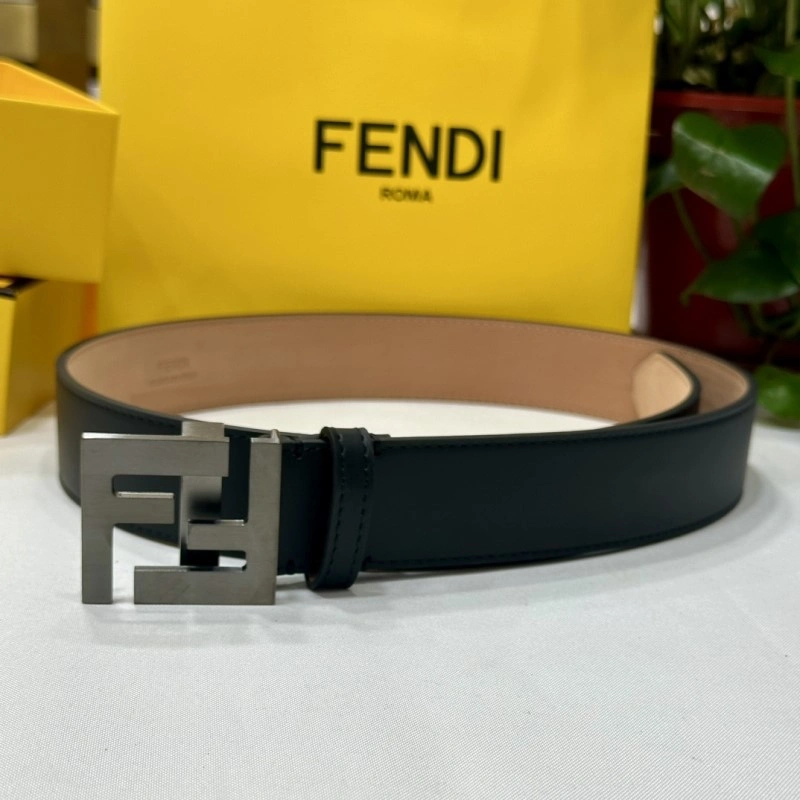 Low-cost Fendi Belts