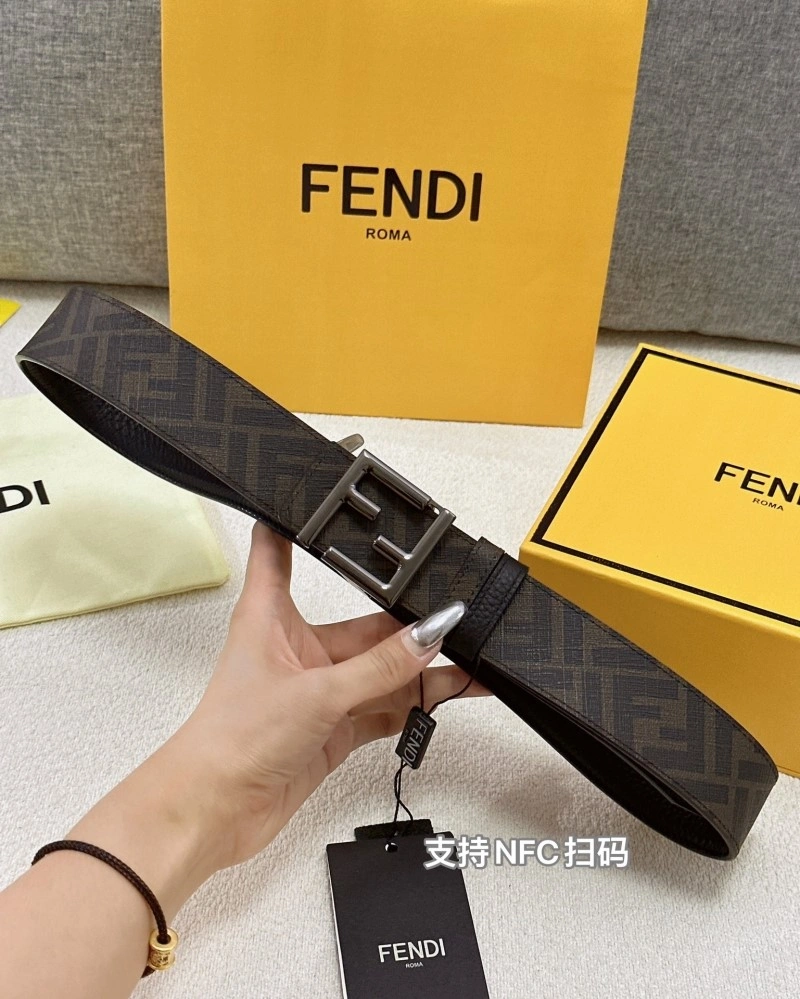 Low-cost Fendi Belts
