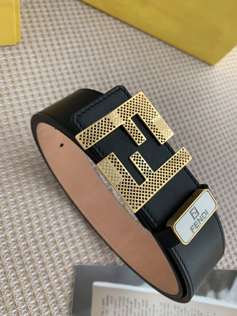 Low-cost Fendi Belts