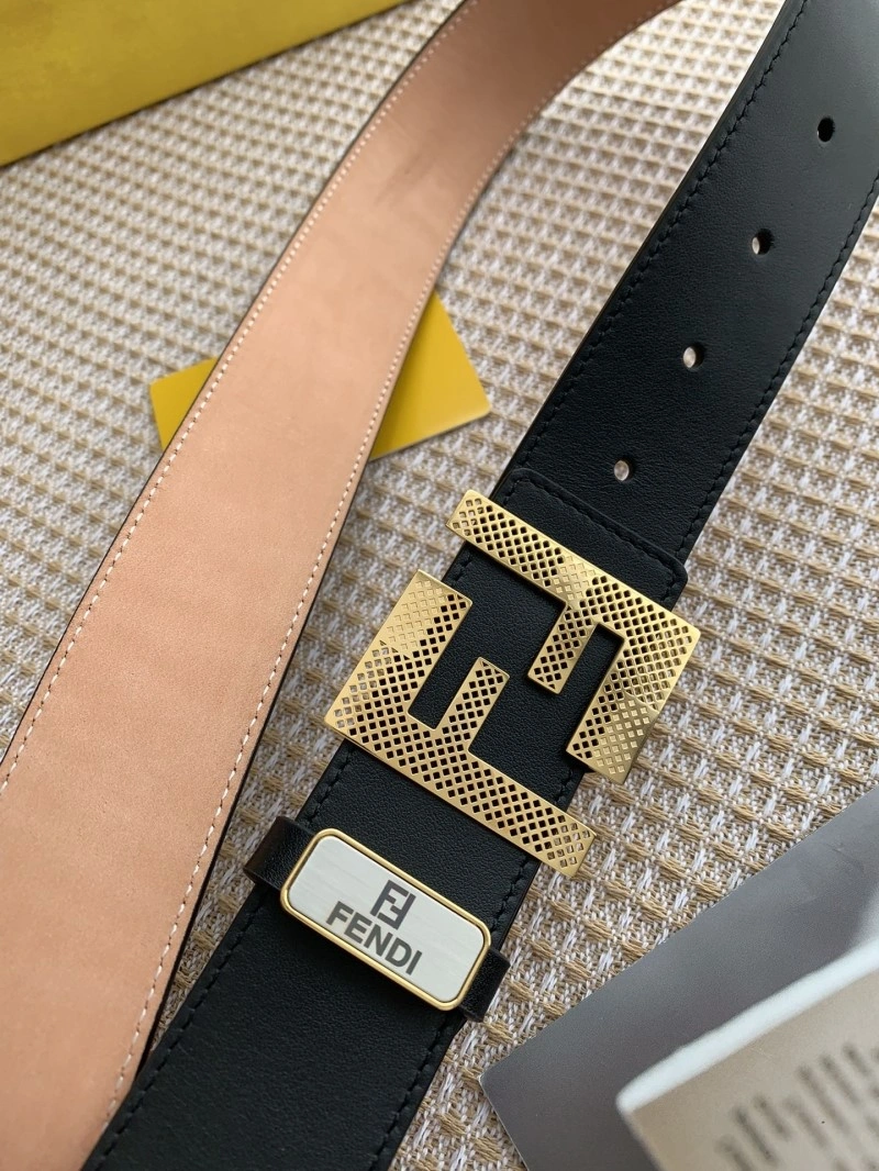 Low-cost Fendi Belts