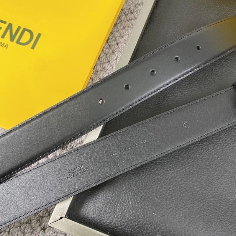 Top mirror Fendi Belts