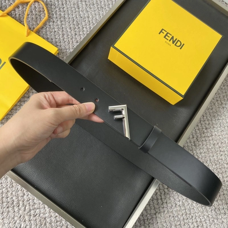 Low-cost Fendi Belts