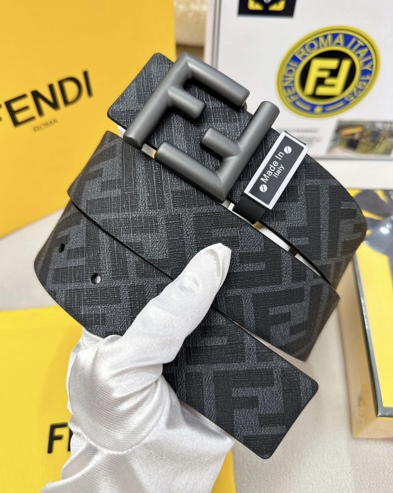 Low-cost Fendi Belts