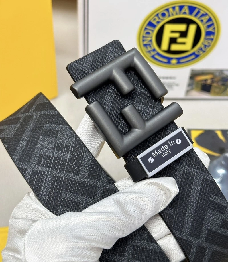 Low-cost Fendi Belts