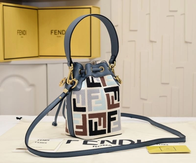 Accurate model Fendi Bucket Bags