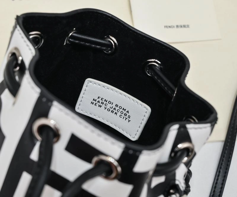 1:1 copy Fendi Bucket Bags