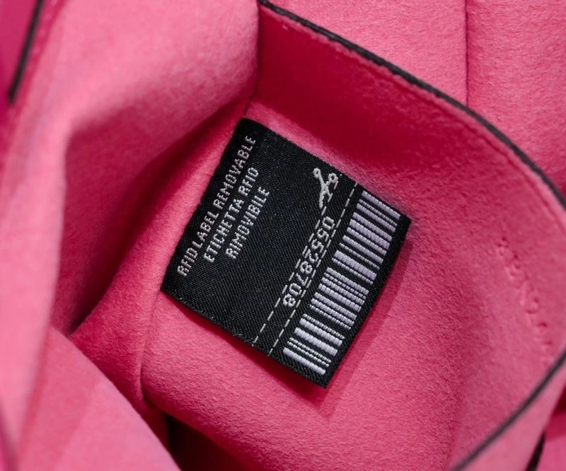 Top match Fendi Bucket Bags