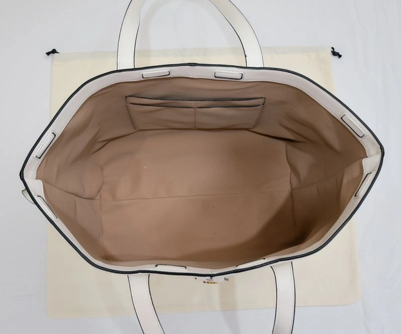 Accurate model Fendi Bucket Bags