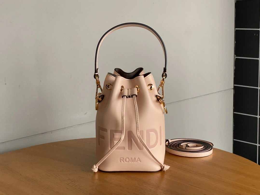 Inexpensive Fendi Bucket Bags