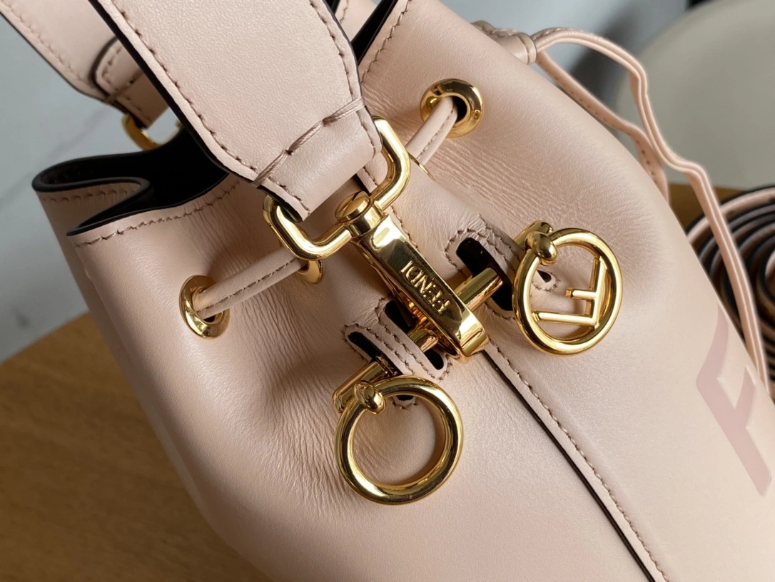 Inexpensive Fendi Bucket Bags