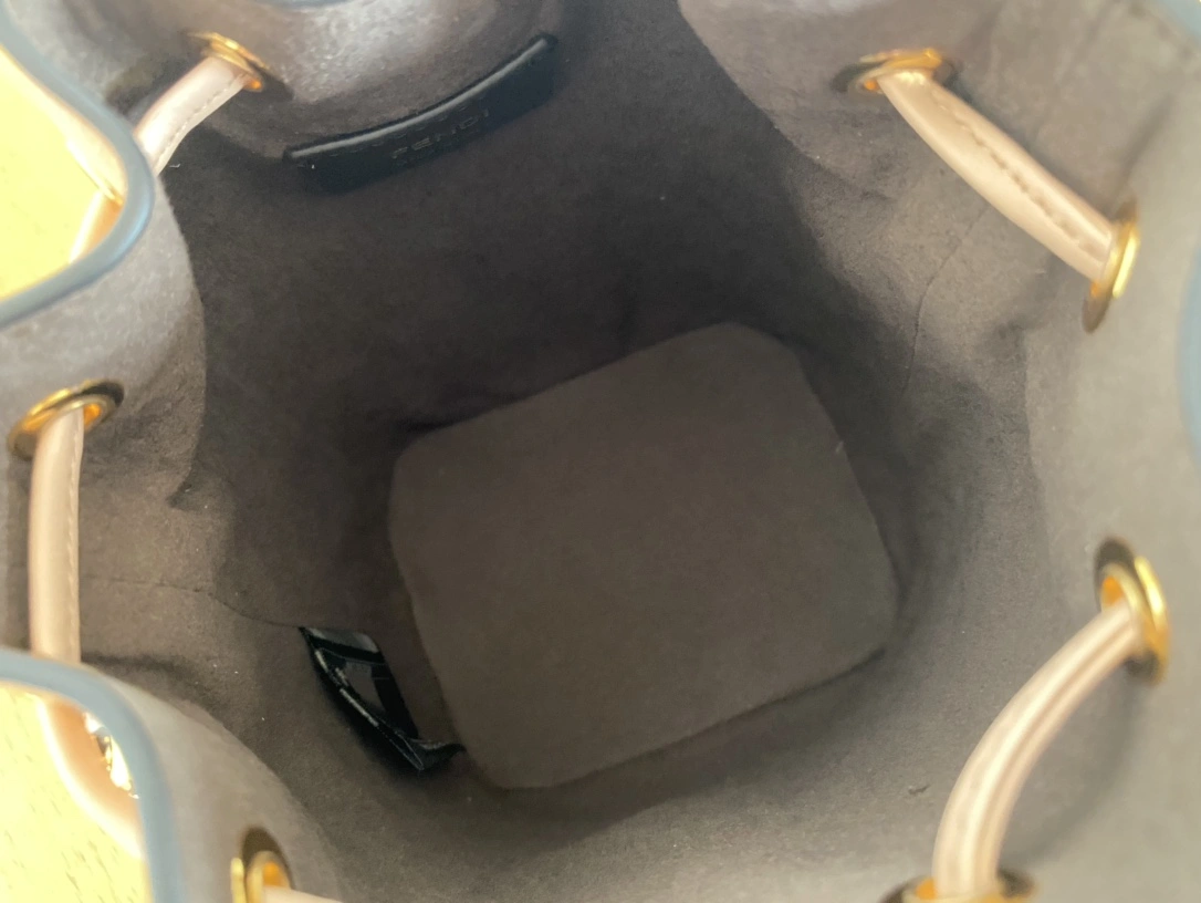 Inexpensive Fendi Bucket Bags