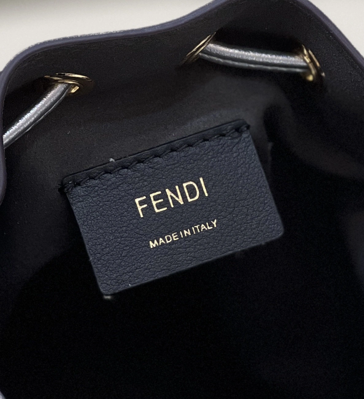 Low-cost Fendi Bucket Bags