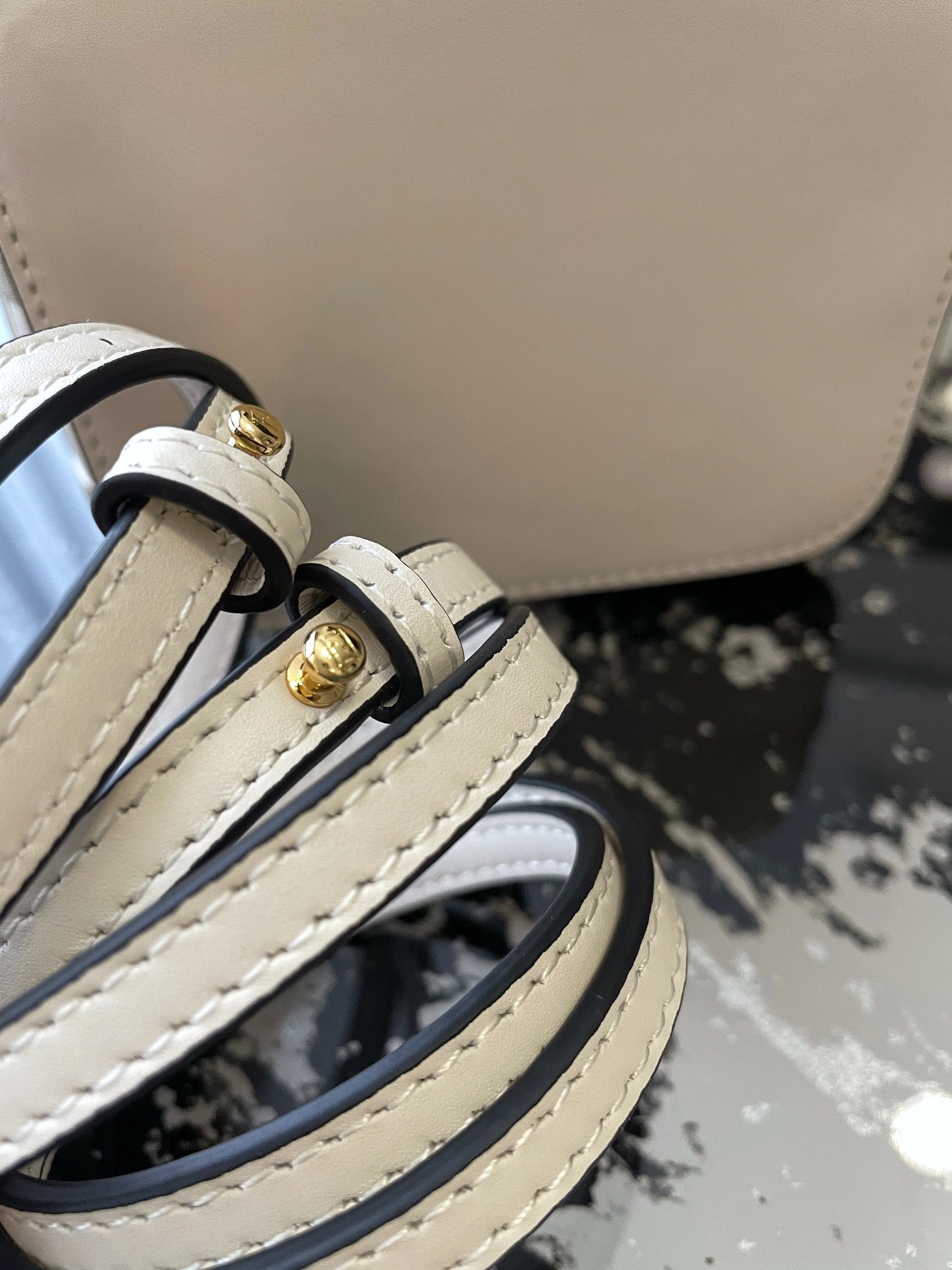 Low-cost Fendi Bucket Bags